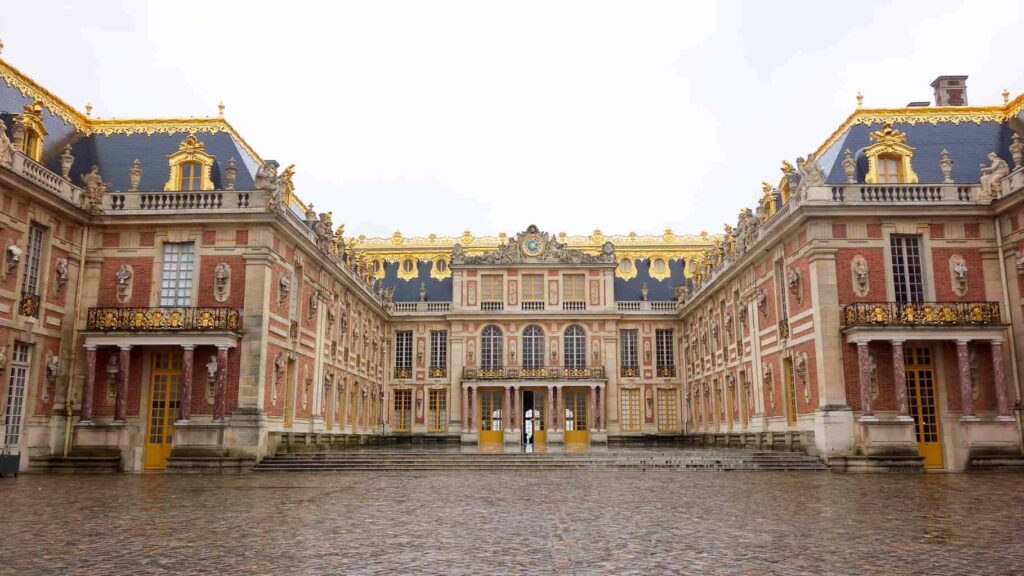 20 Best Castles In France To Visit France s Most Beautiful Castles