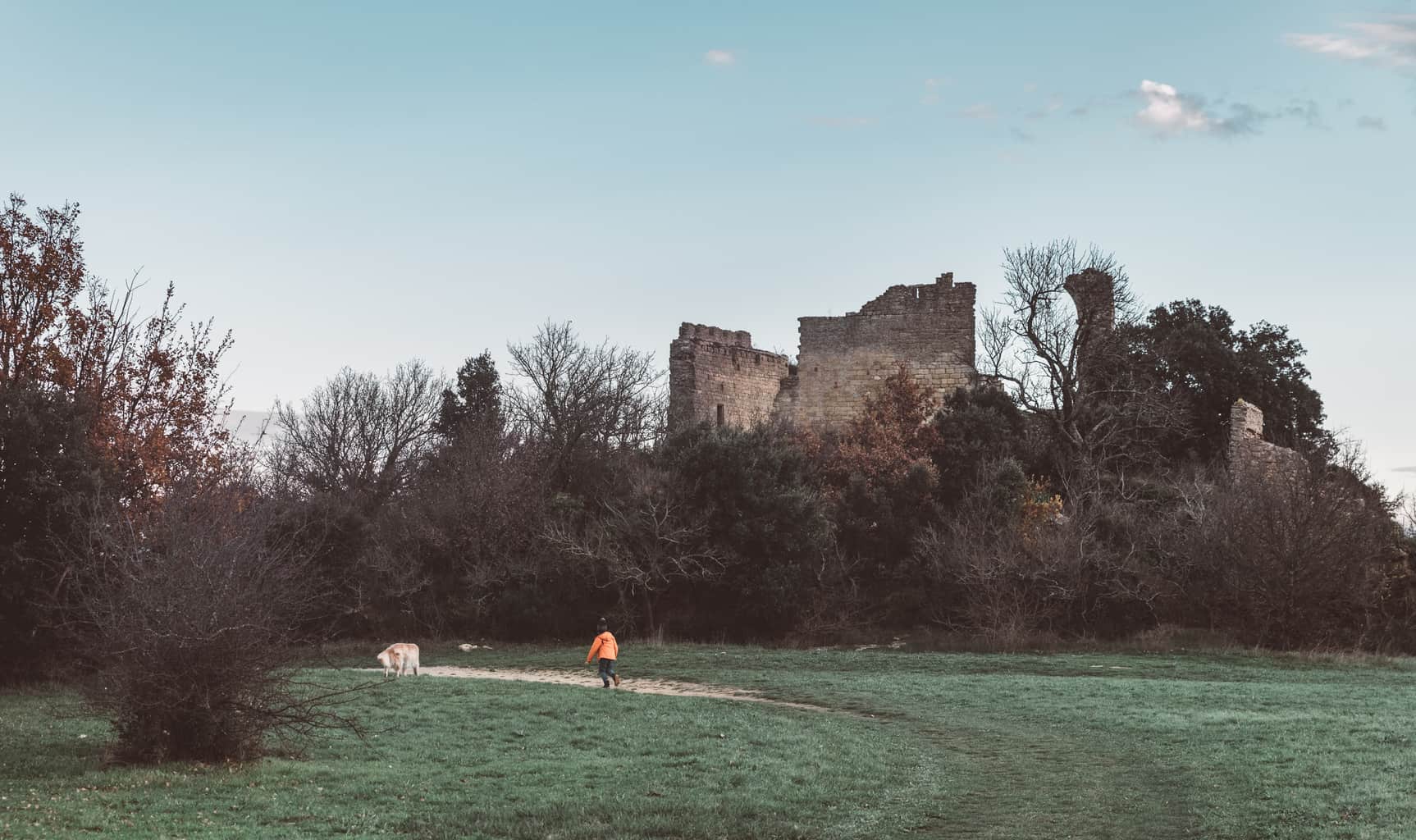 Secret castles in Provence - 10 Hilltop Ruins to Discover in France