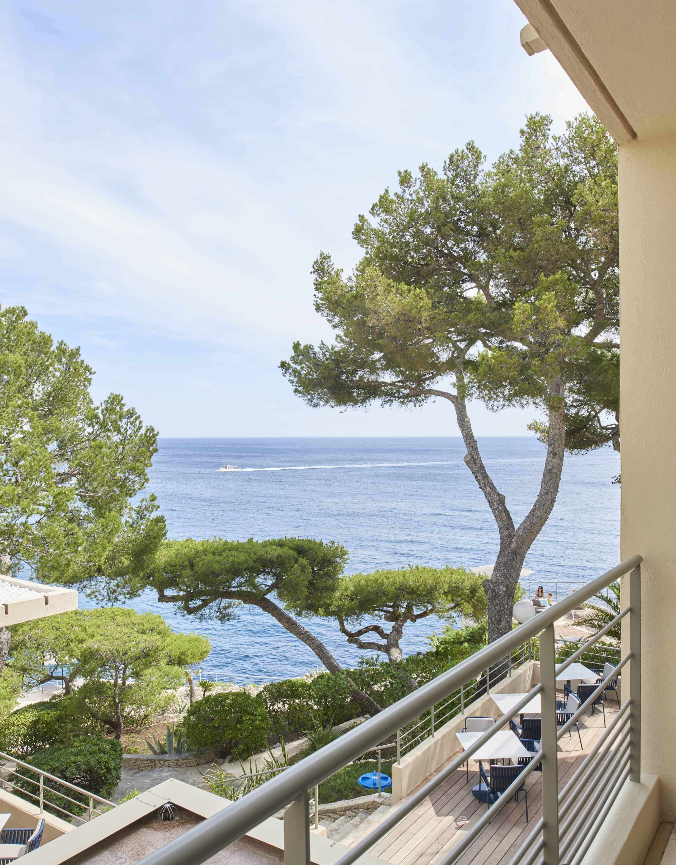 Les Roches Blanches - 5* Hotel in Cassis - Le Long Weekend