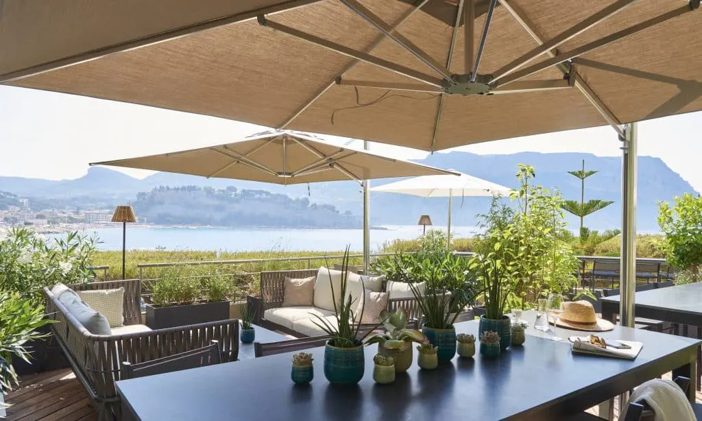 Les Roches Blanches - 5* Hotel in Cassis - Le Long Weekend