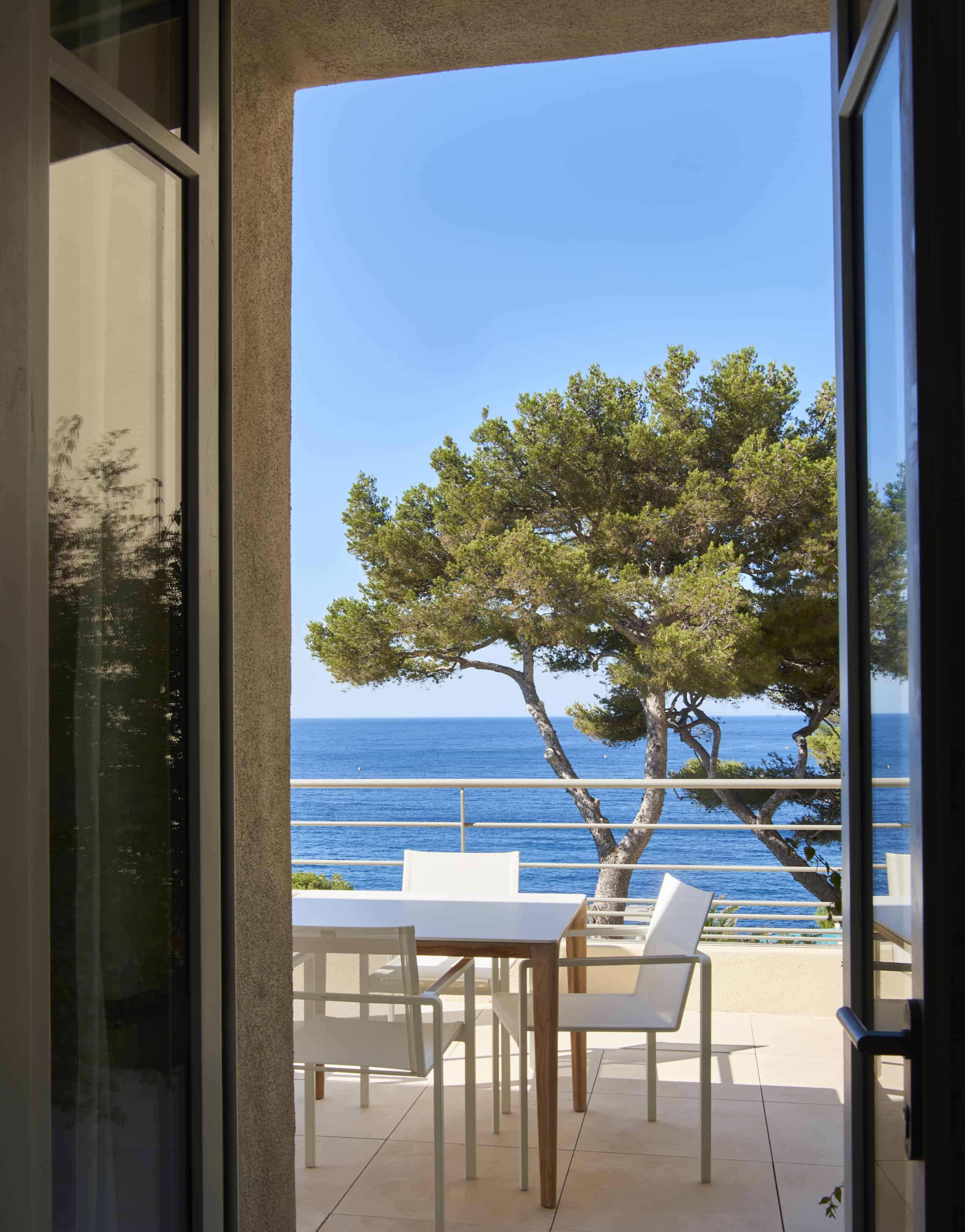 Les Roches Blanches - 5* Hotel in Cassis - Le Long Weekend