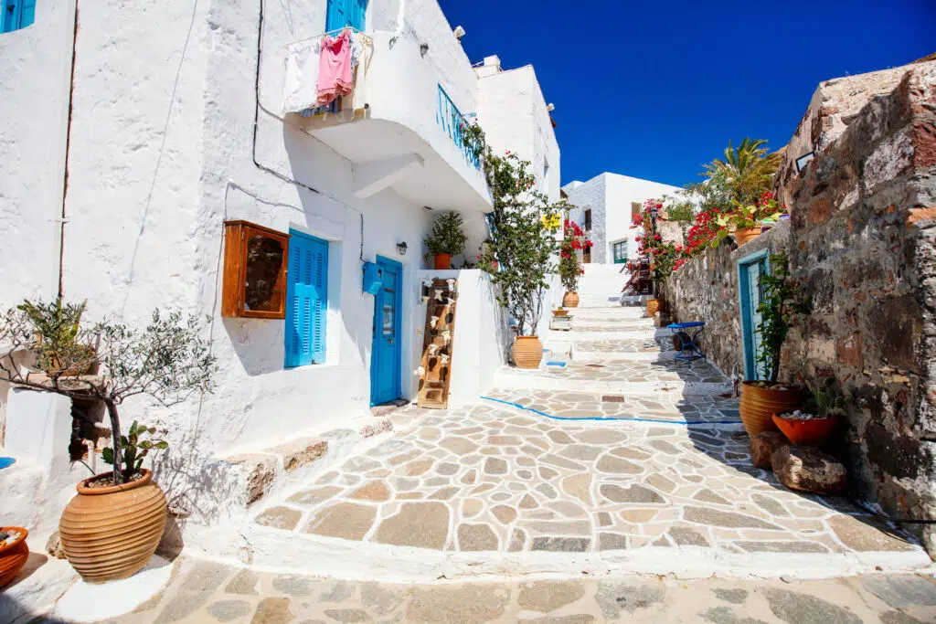 Best Places to Stay in Milos, Greece - Le Long Weekend