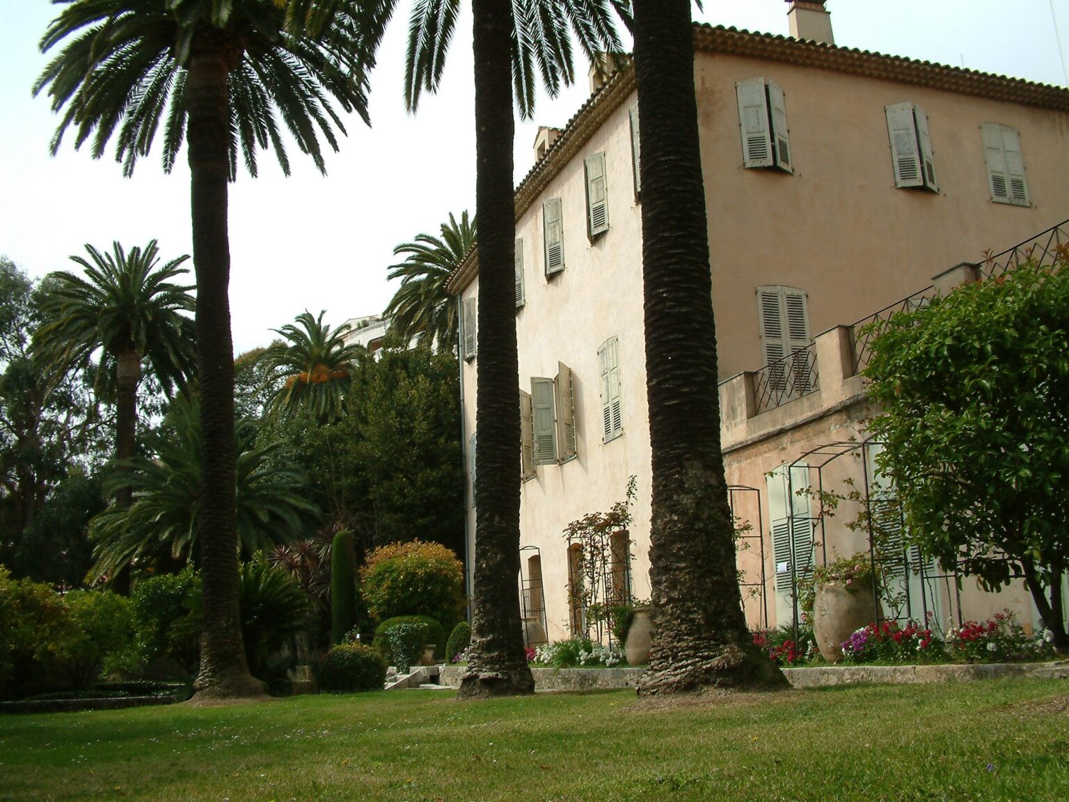 Discover Grasse, France | The World's Perfume Capital - Le Long Weekend